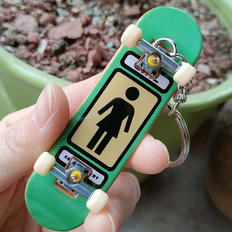 Мини-фингерборд Girl Skateboards, цвет 34