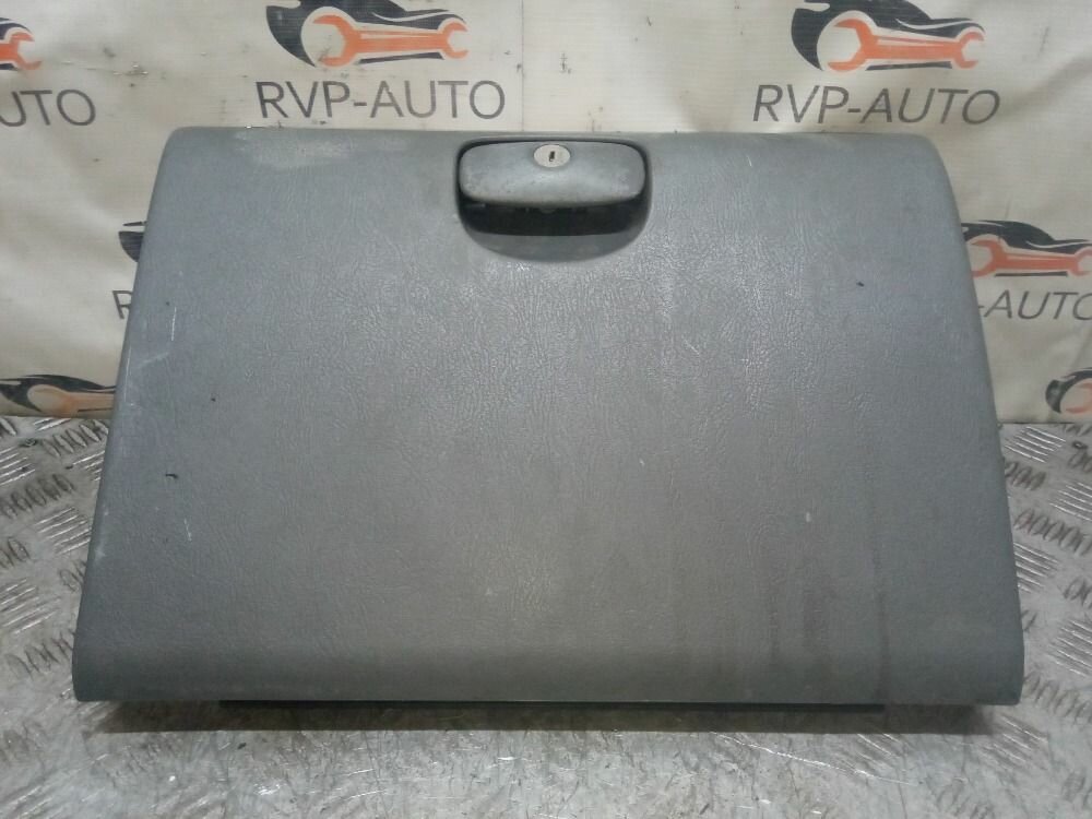 Бардачок Hyundai Santa Fe 2000-2012 8451026000YD