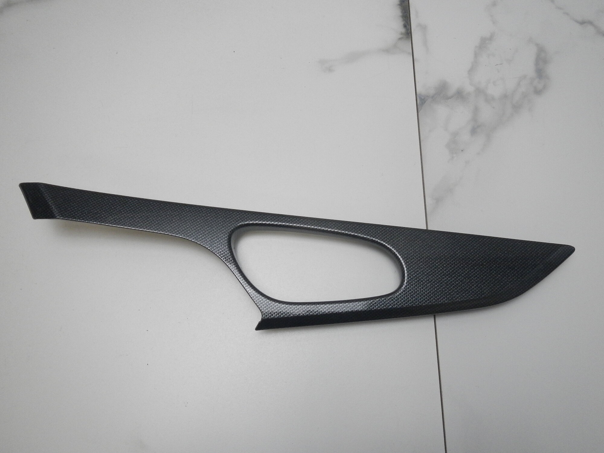 Б/У Накладка двери, Nissan (Ниссан)-X-TRAIL (T32) (14-) NISSAN X-TRAIL (T32) (14-) передняя правая Сломана направляющая. ...