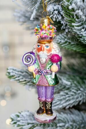 Ёлочная игрушка щелкунчик И волшебные конфеты, стекло, 13 см, Kurts Adler NB1800-2