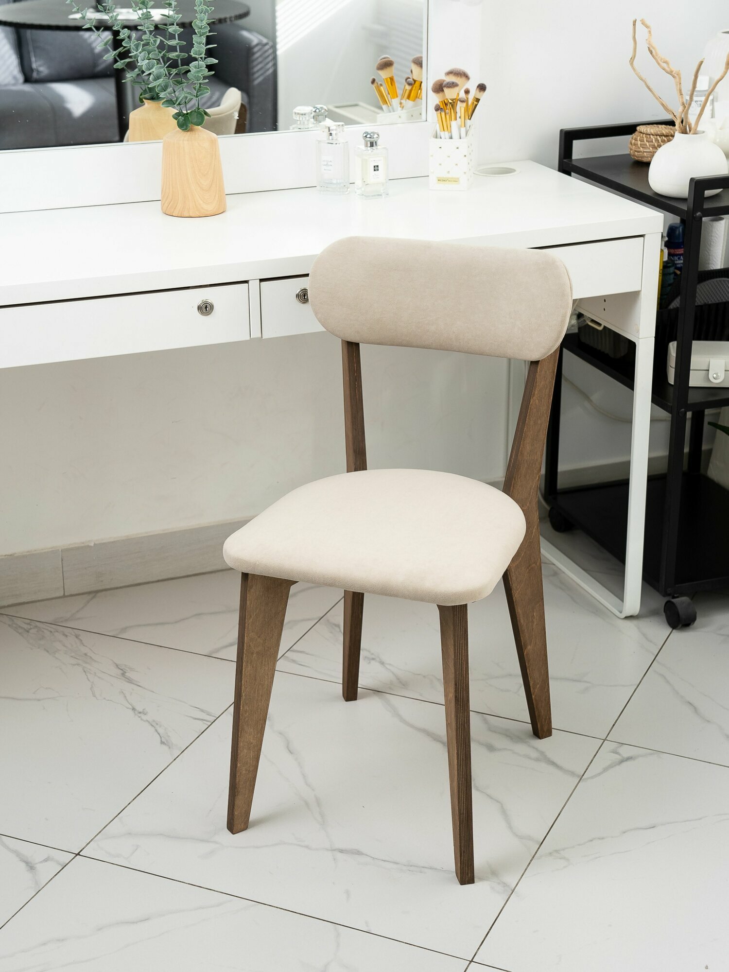 Стул SANYAK для туалетного столика со спинкой мягкий в спальню, велюр, Бежевый
