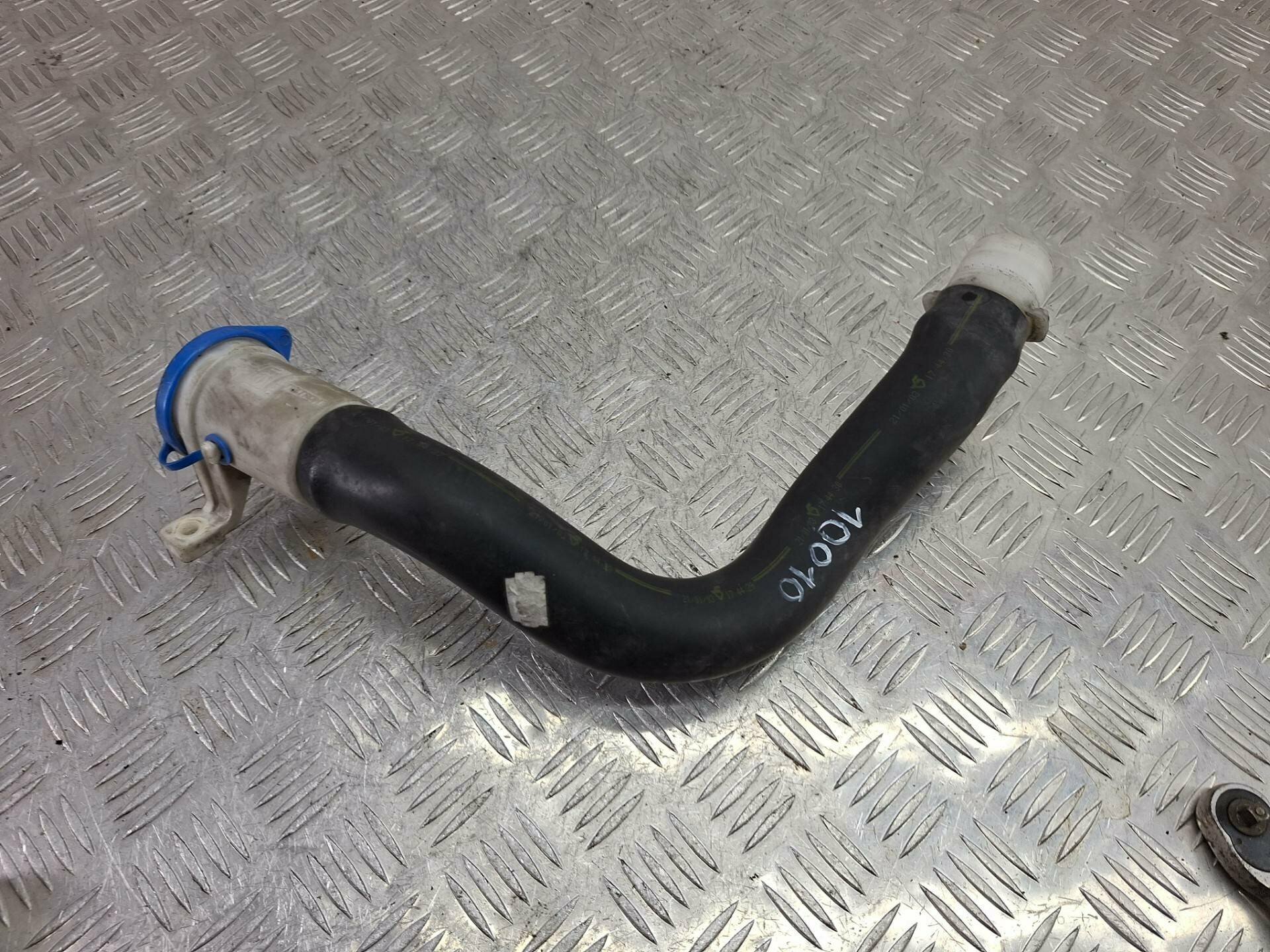 Горловина бачка омывателя Land Rover Freelander 2000