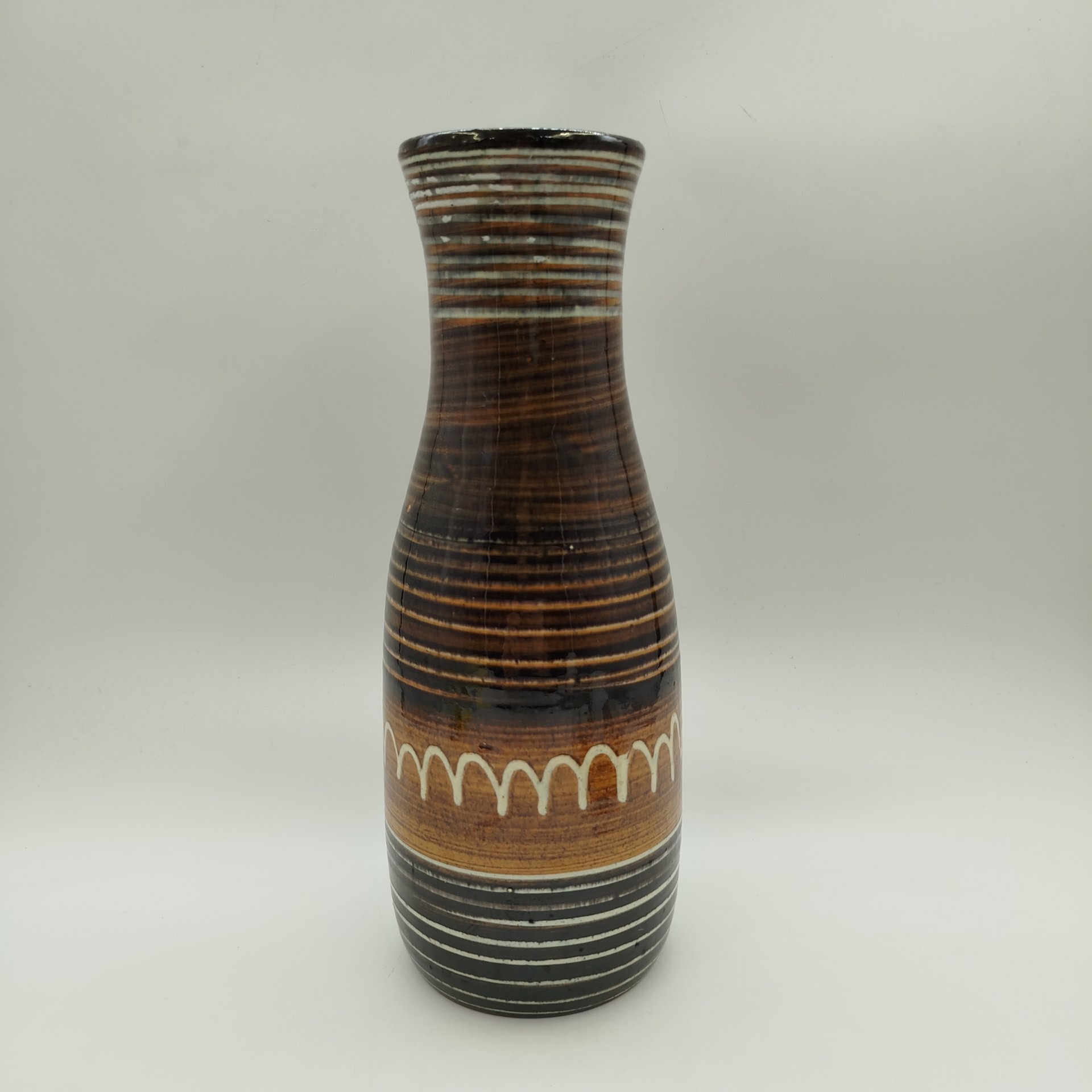 Ваза с абстрактным декором, керамика, СССР, 1970-1990 гг.