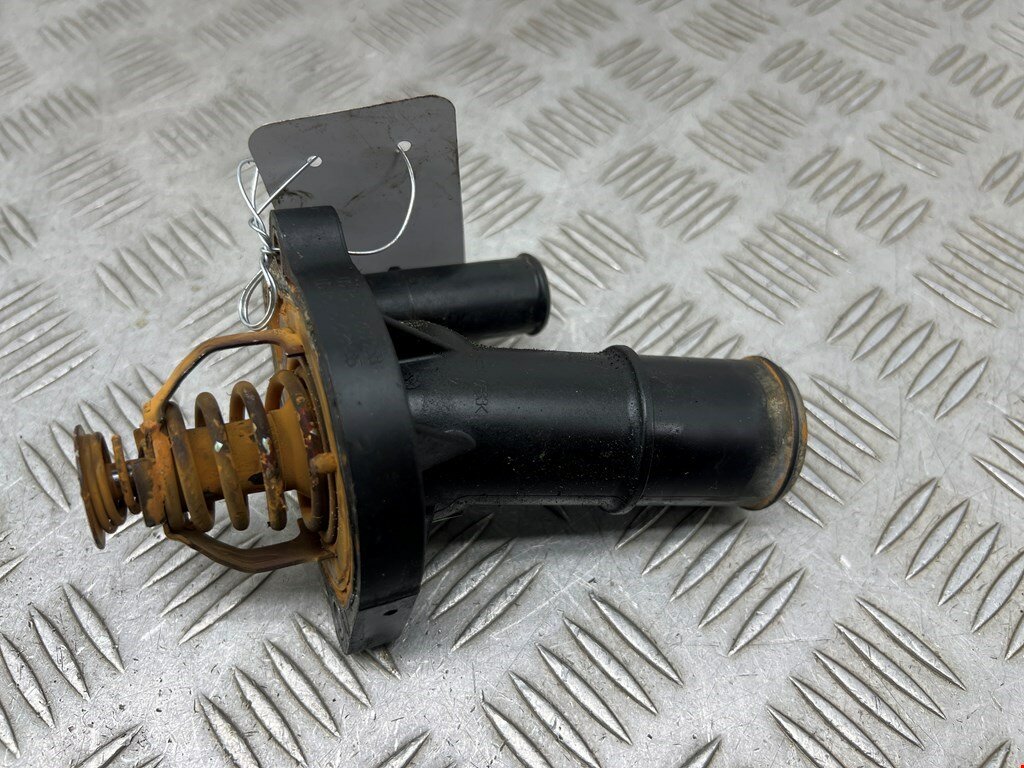 Корпус термостата Jaguar XF (X250) 5653258 арт. 2261873