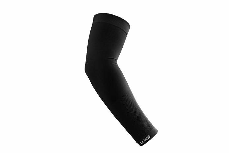 Защитный рукав для предплечья унисекс LiNing, single black arm guard