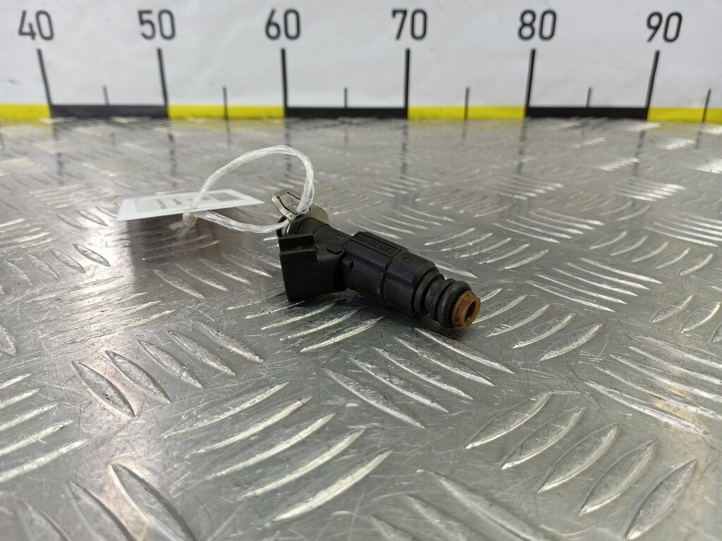 Форсунка топливная Б/У для FORD Focus II рестайлинг (2007—2011) 1149958