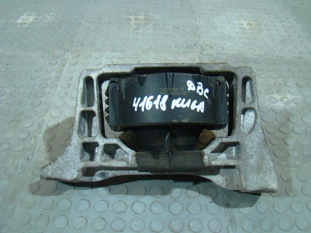 Ford Kuga 2 Опора двигателя правая 1543750