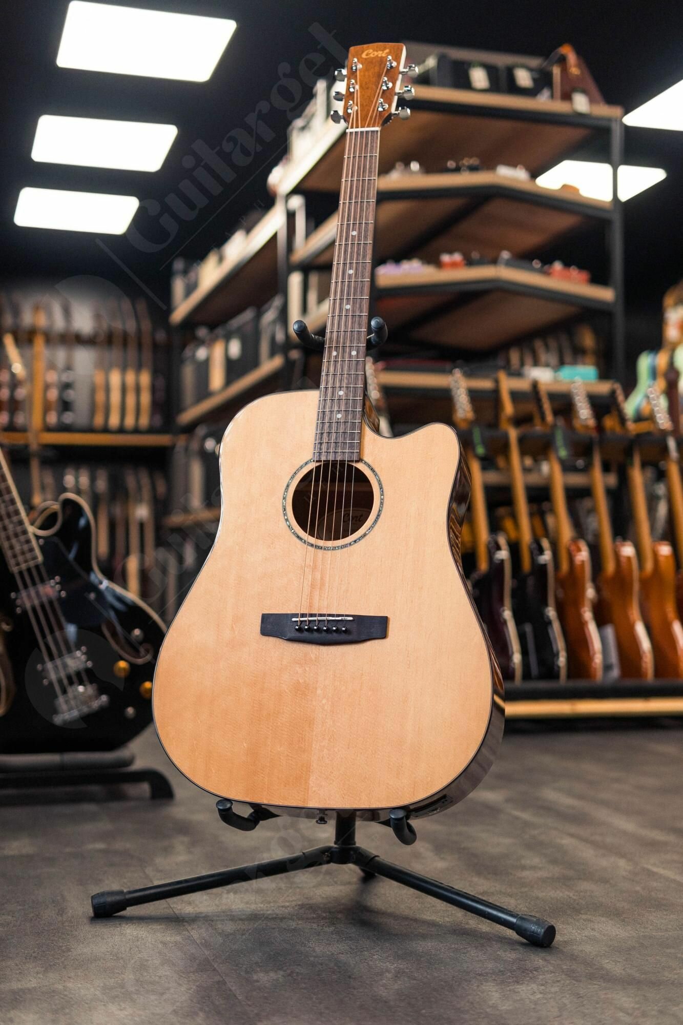 Электроакустическая гитара Cort Earth60CE-NAT