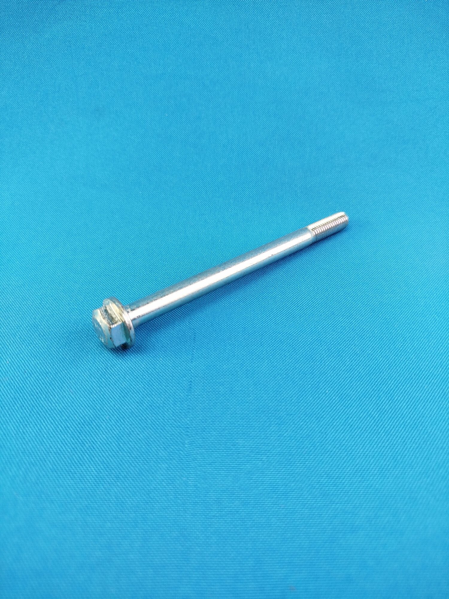 Болт "ВАЗ" М8*1,25*110 кронштейна генератора для автомобилей Калина, Гранта (1118-3701376)