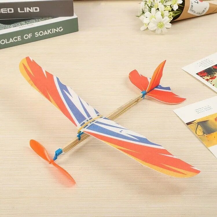Резиномоторная модель самолета , размах крыла 50 см, длина 41 см