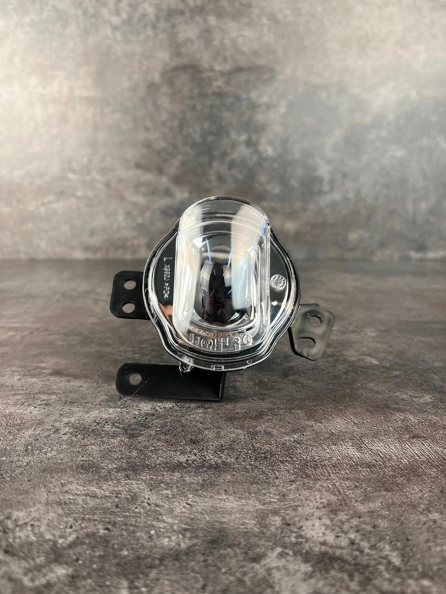 Фара противотуманная левая Haval 4116100XKQ00A. Новая оригинальная.