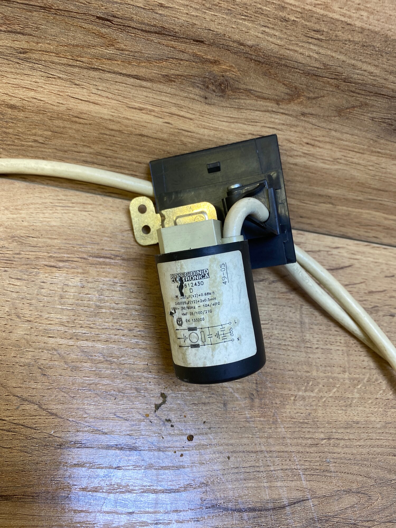 Сетевой фильтр для стиральной машины Indesit WIU81, оригинал, б/у