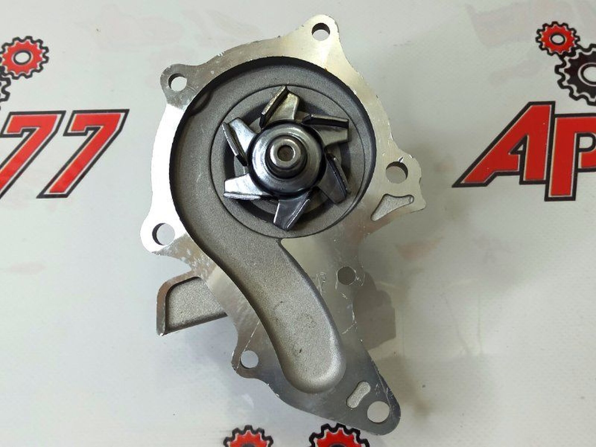 Помпа (водяной насос) AISIN T109, для автомобилей Toyota 7A, 1 штука — фото 1