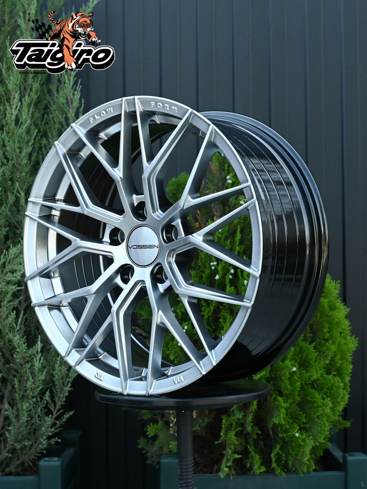 R17 Литые Диски Vossen 3323 Стиль 7.5J ET38 5*112 Серебро (F140)