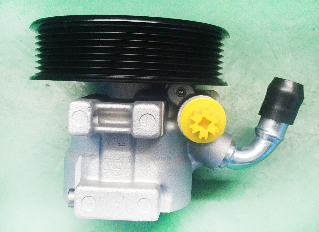 Насос гидроусилителя руля Nadoka для Форд/Ford Transit 06- Насос ГУР, новый