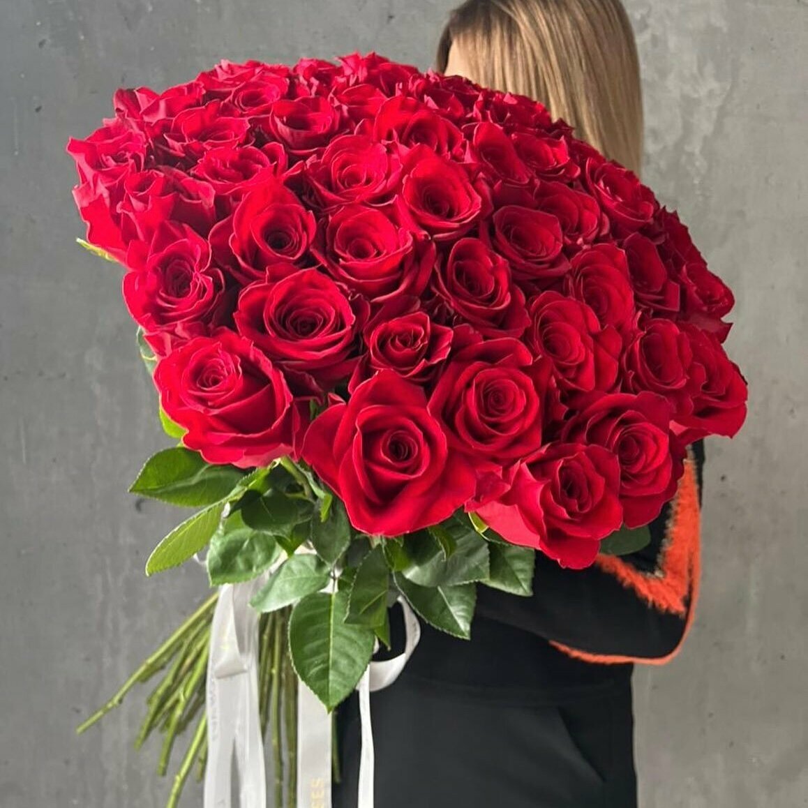 Букет из красных роз 51 шт, красивый букет цветов, шикарный, премиум цветы, премиум букет