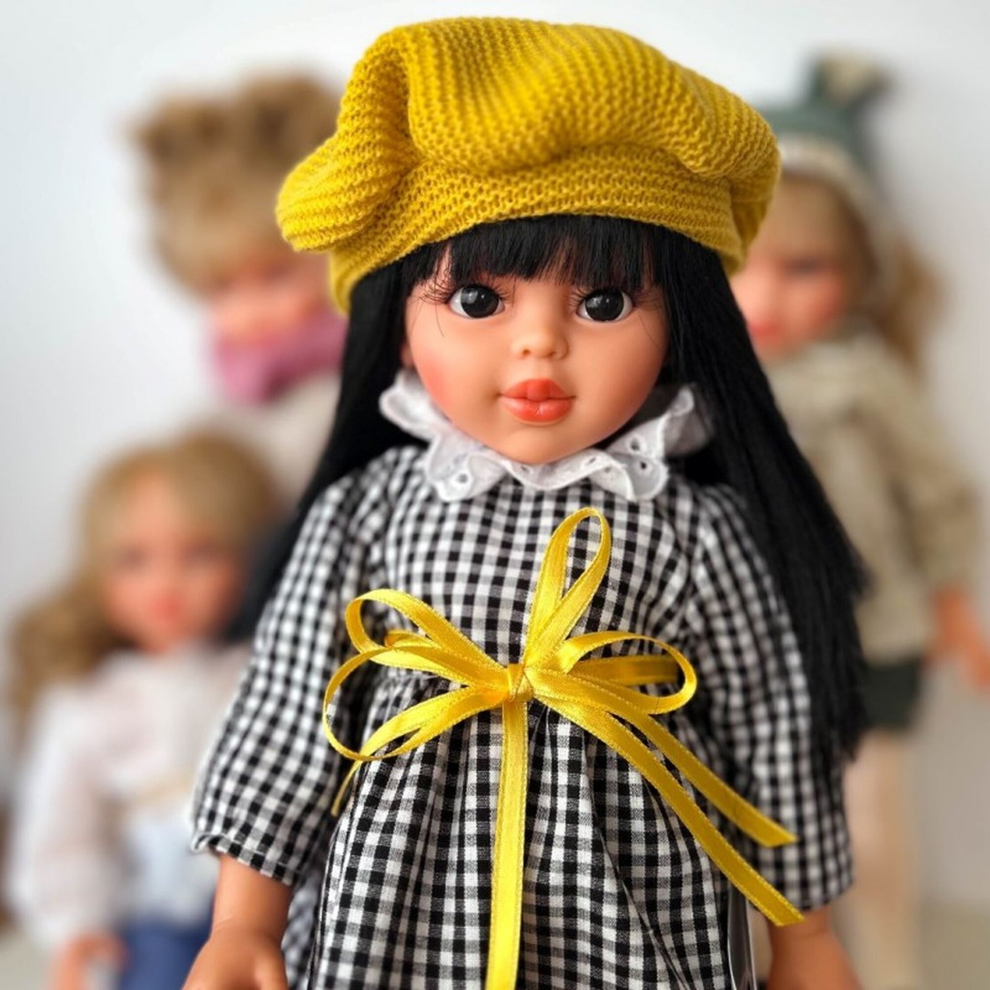 Кукла ASI Sabrina 0517390, Испания, 40см, виниловая, в клетчатом платье