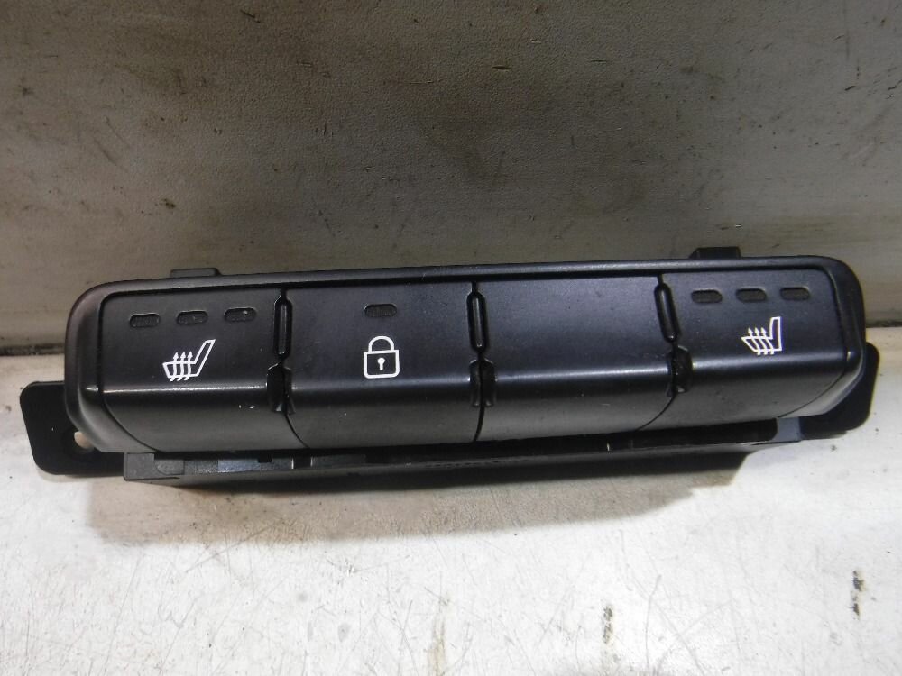 Блок кнопок Kia Ceed II 93700A2010