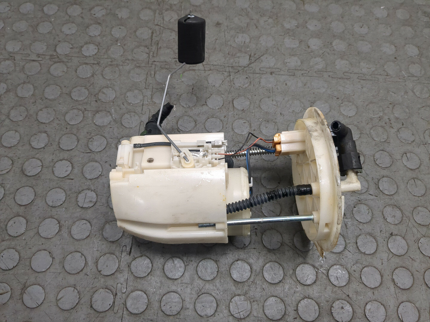 Насос топливный электрический Mazda 6 (GJ) Б/У