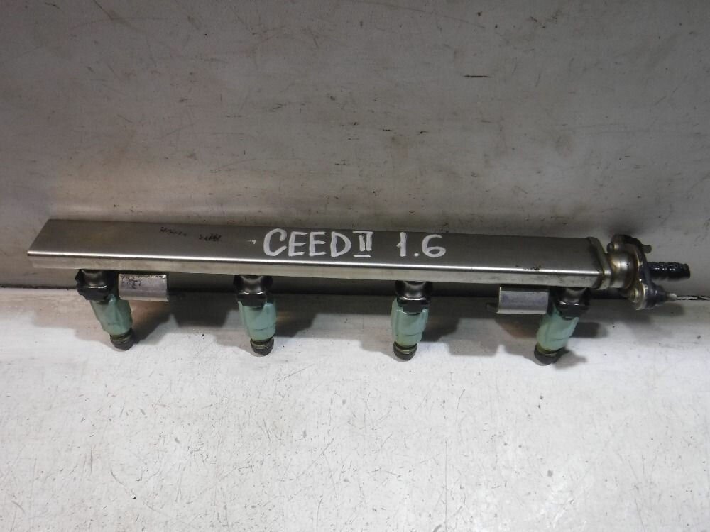 Форсунка топливная Kia Ceed II 3531026600