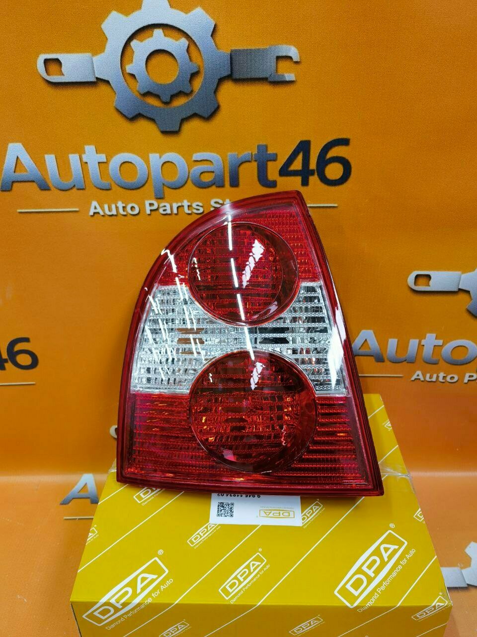 Левый задний фонарь Фольксваген пассат Б5+ с 00-06 седан DPA.