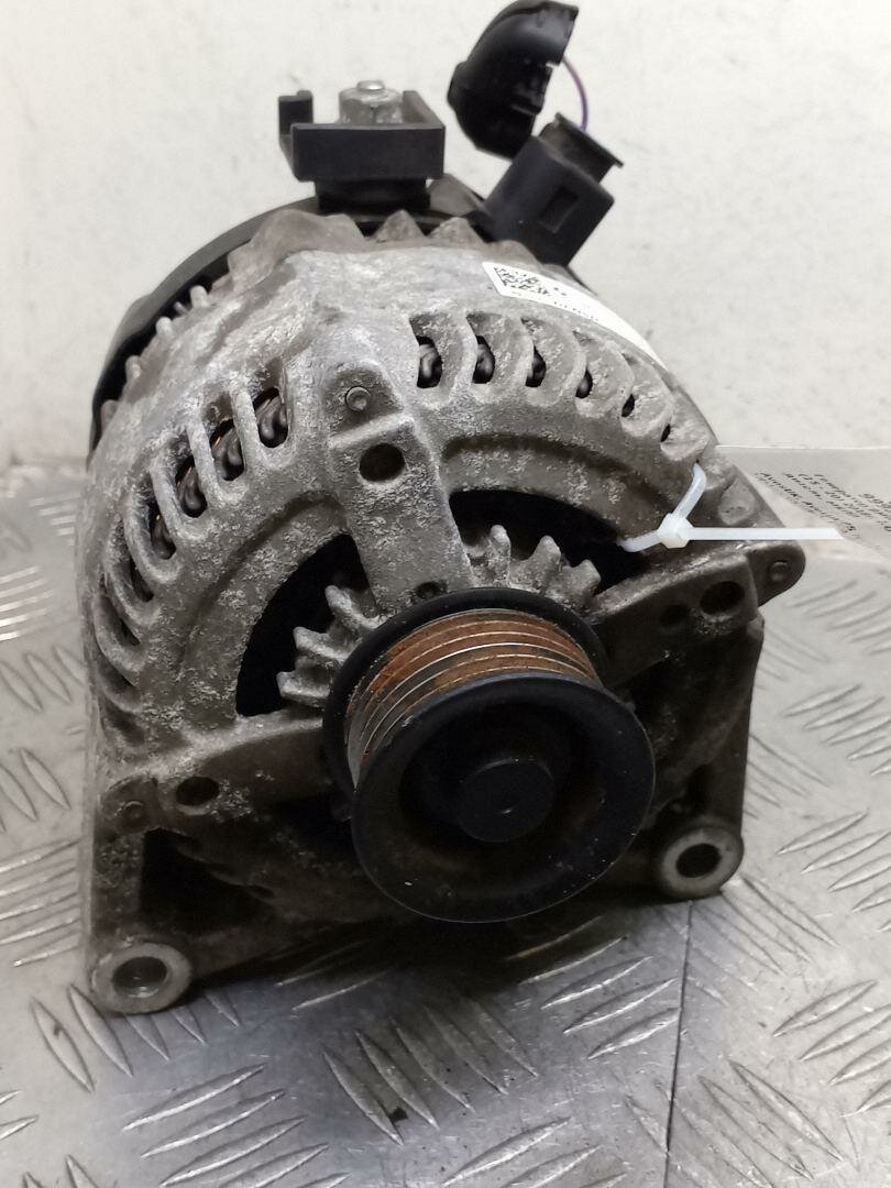 Генератор для BMW 3 F30/F31/GT F34 [рестайлинг] 2.0 OEM 7640131