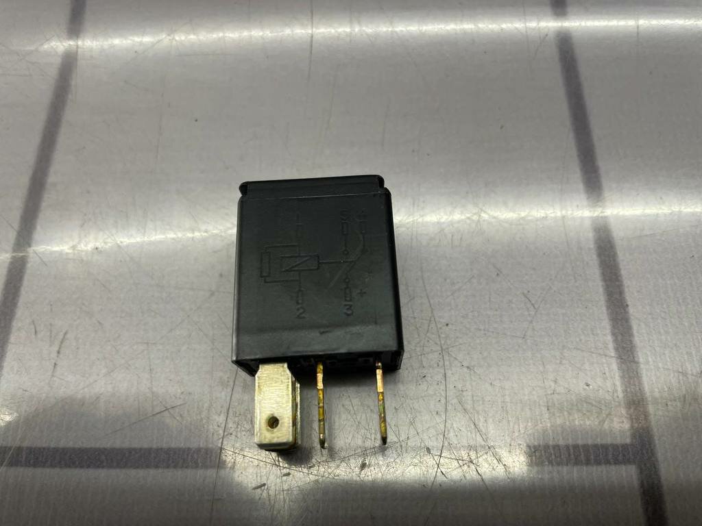 Реле Ford Focus 1 1998-2004