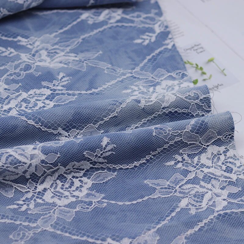 Джинсовая ткань кружевная тай-дай 85% хлопок 15% полиэстер Light Blue