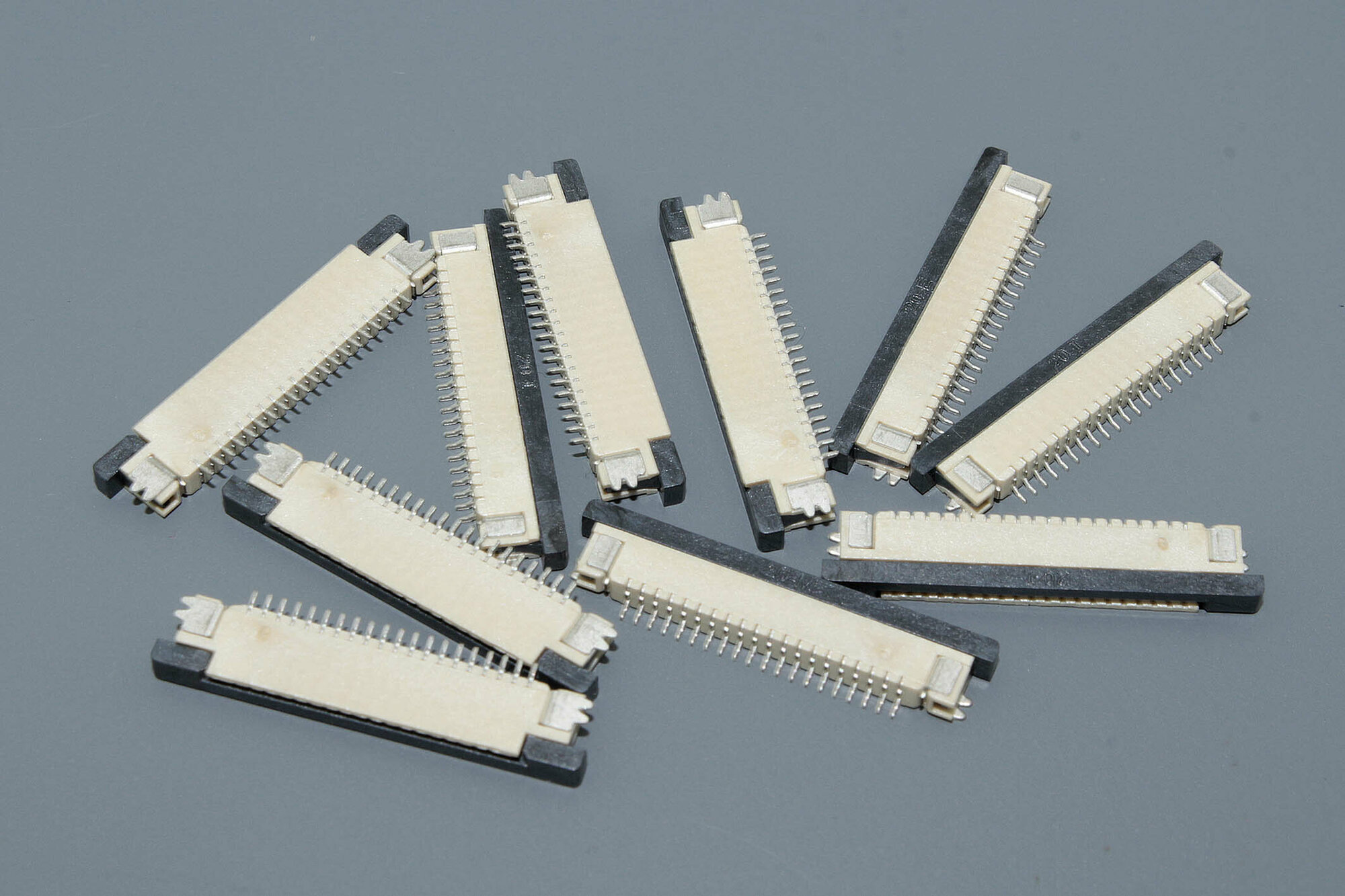 Разъем FPC Half Coverage Bottom Contact 0.8K-BX-20PWB 20 pin высота 2мм шаг 0,8мм 10 шт