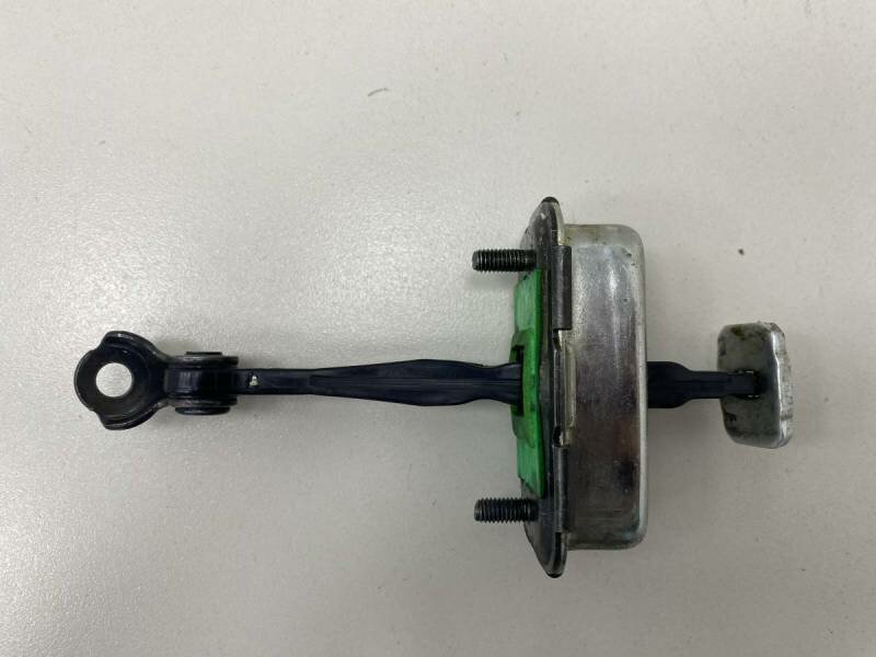 Ограничитель двери Kia K5 JF 2018 - 2021 кат.номер: 79380D4000