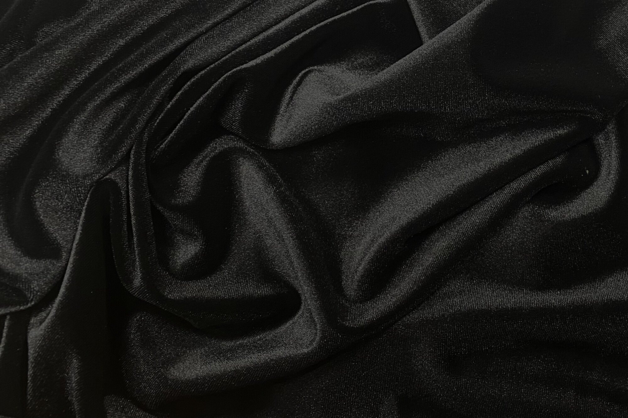 Ткань Бархат-стрейч гладкий черный, 460 г/пм, ш145см, 0,5 м