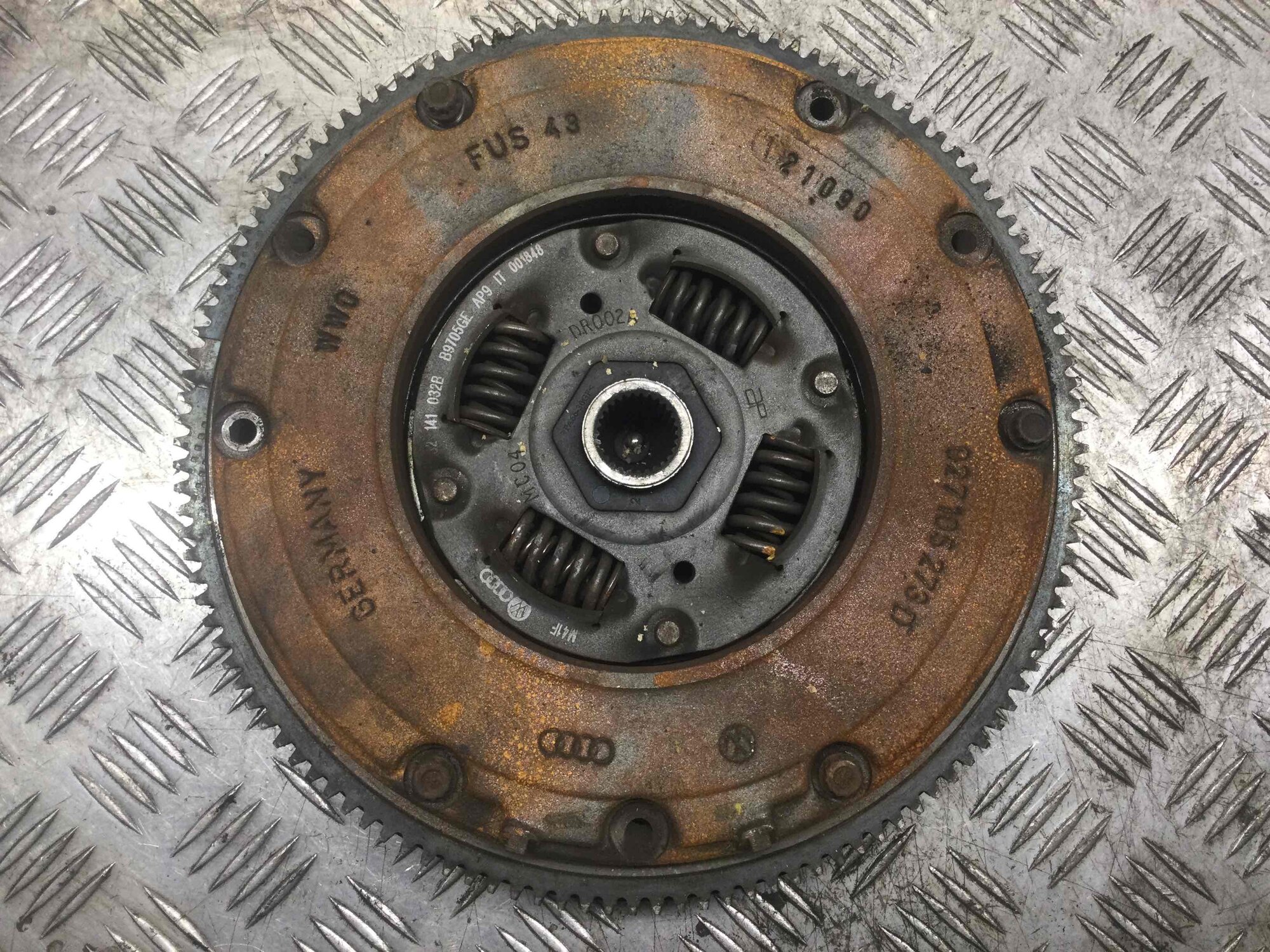 Б/У Маховик Volkswagen Golf 4 поколение (1997-2004) 2000 г.