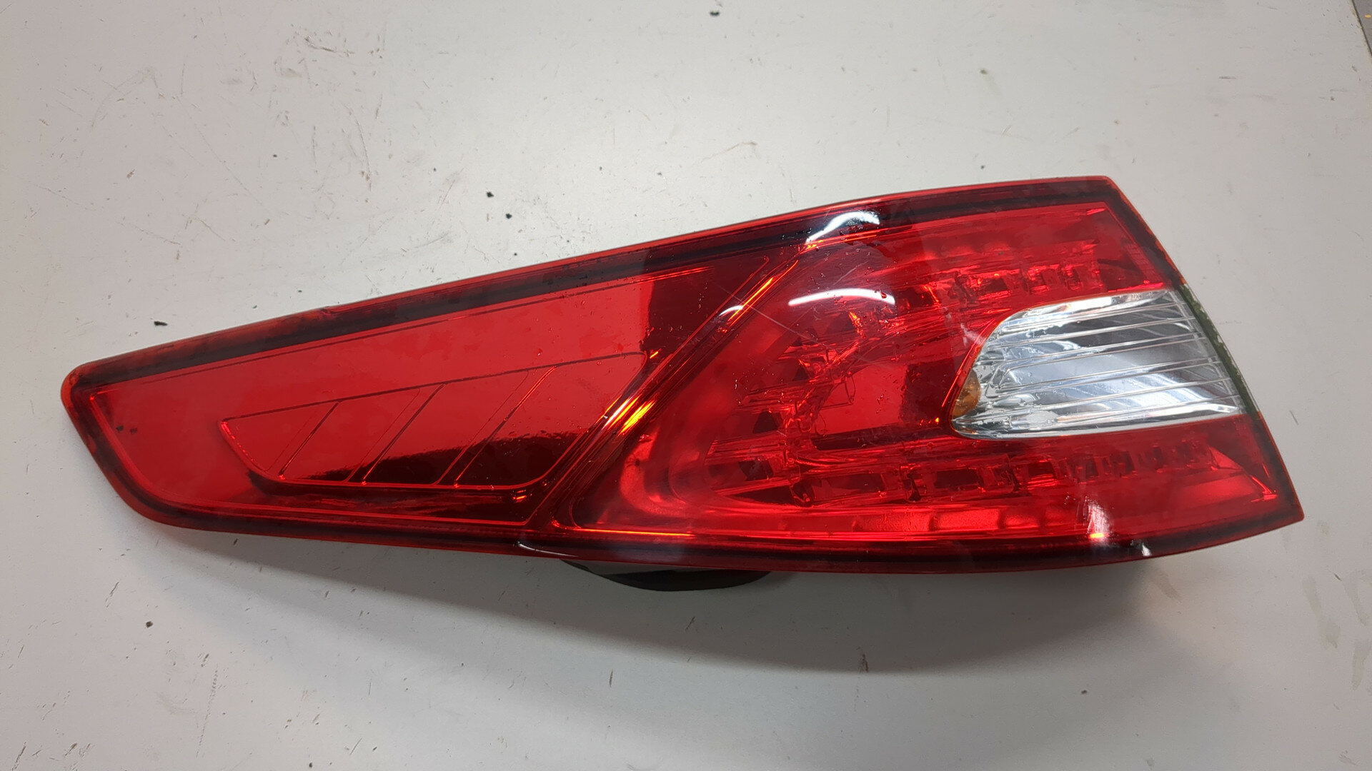Фонарь (задний) левый КИА Optima 3 Б/У