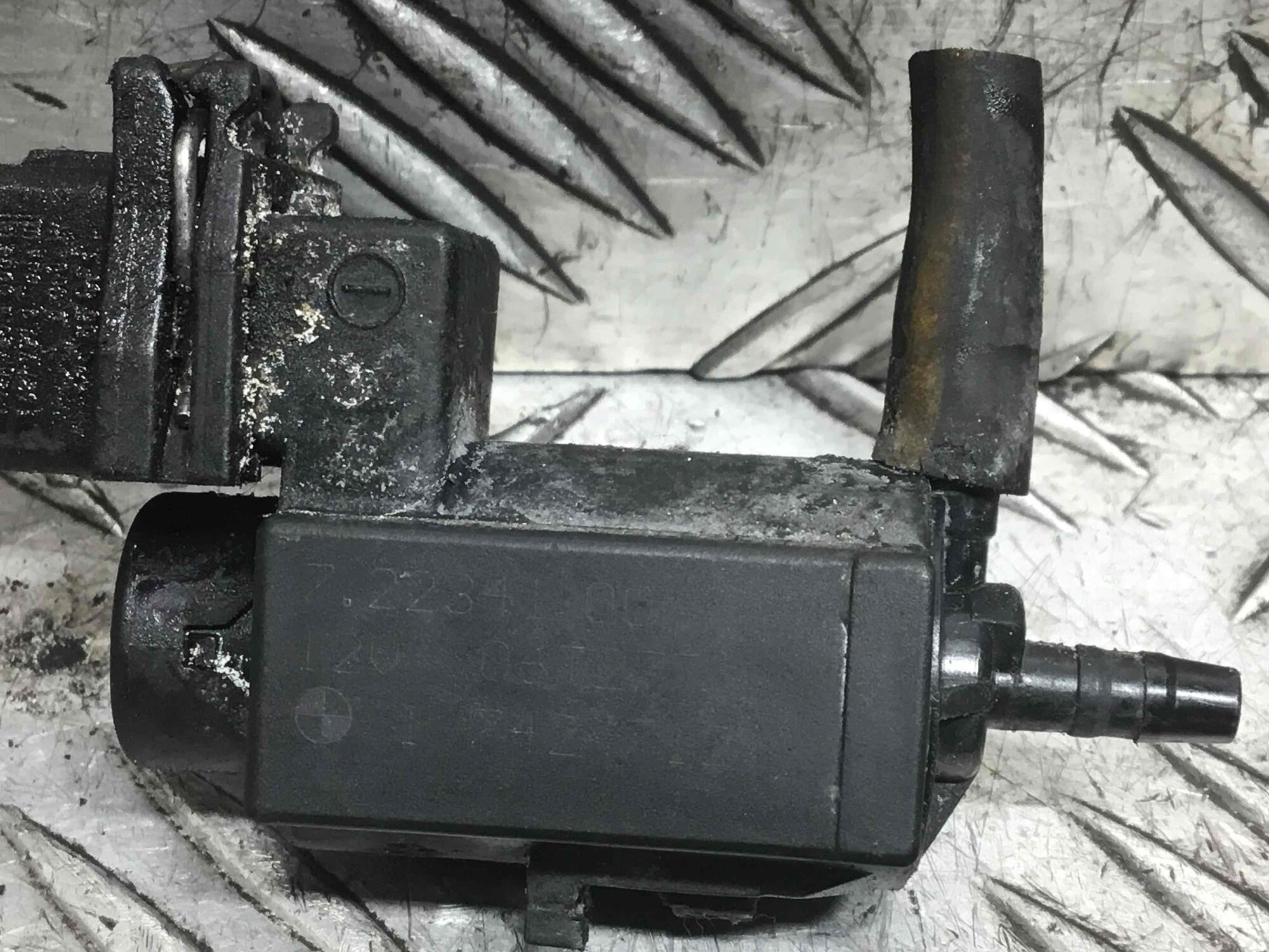 Б/У Клапан электромагнитный BMW 5-Series 5-Series E60/E61 (2002-2007) 2004 г.