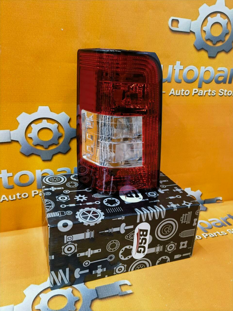 Фонарь задний левый Пежо Партнер Ситроен Берлинго 1996-2009. Турция Bsg. CITROEN Berlingo / PEUGEOT Partner