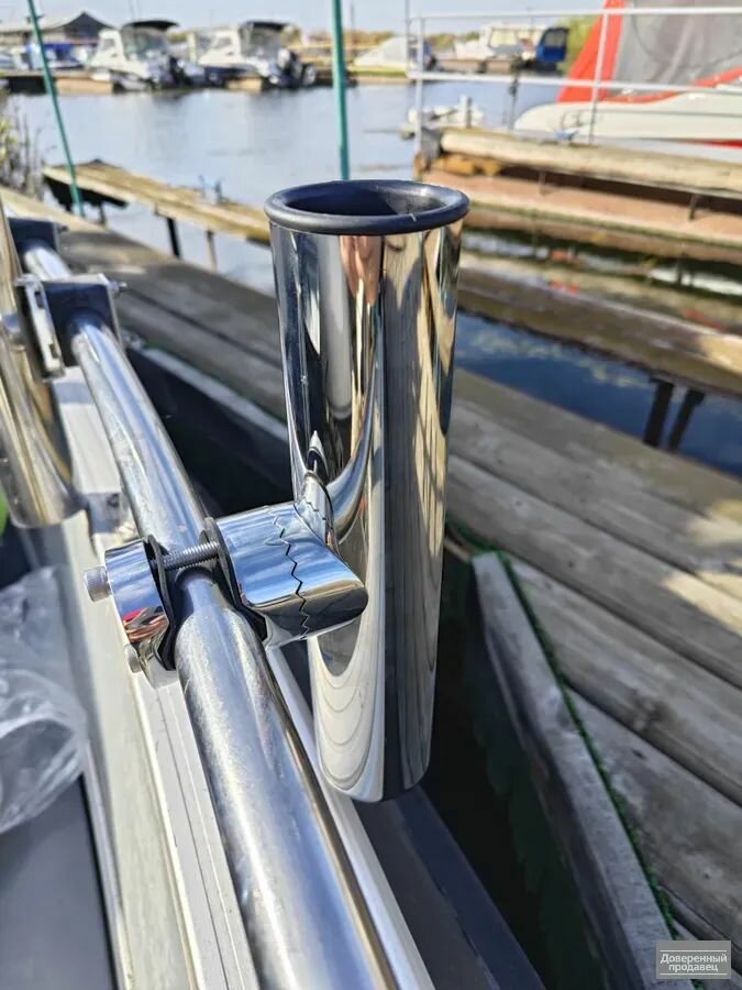 Прочие аксессуары и комплектующие для судов