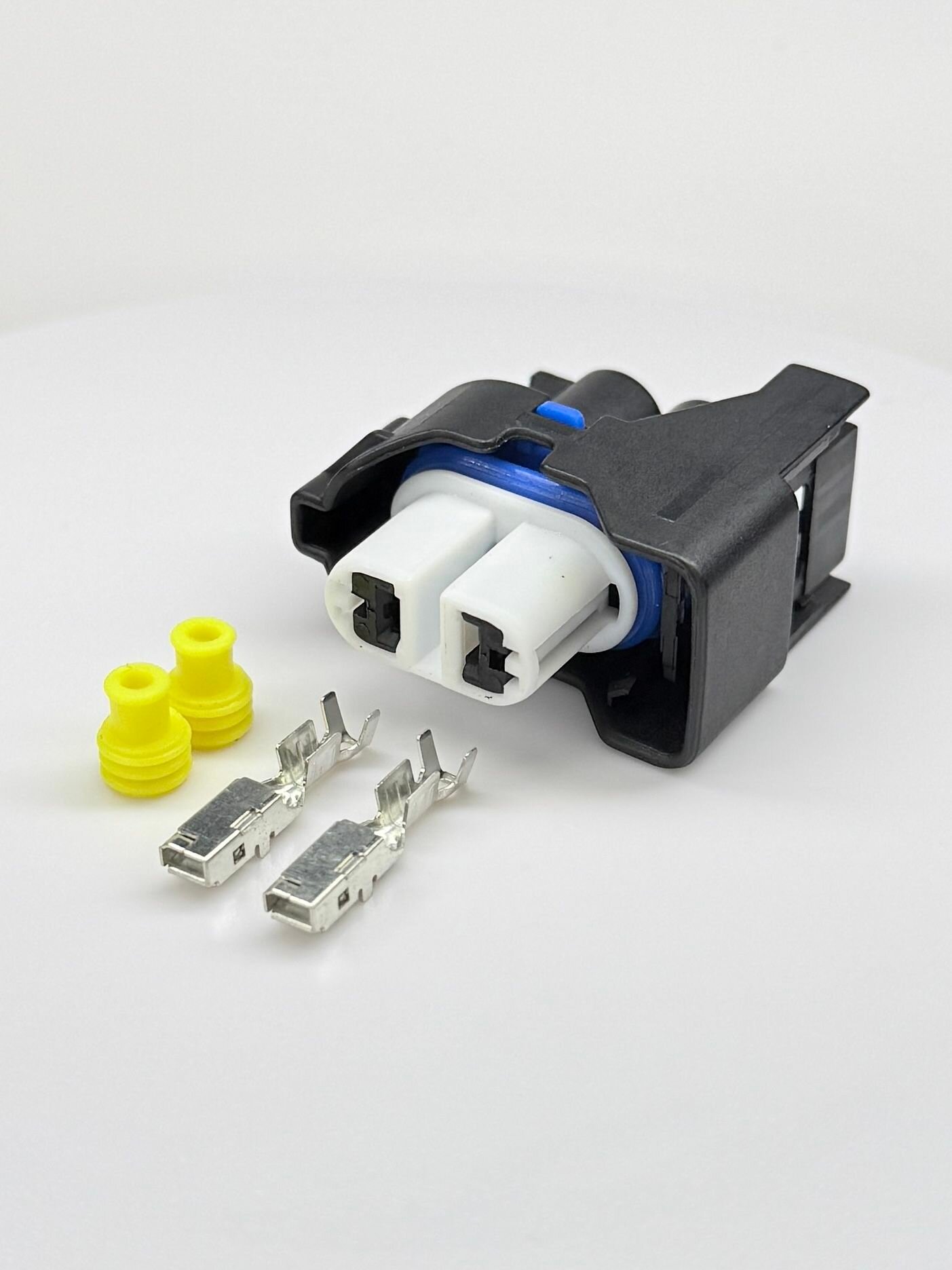 Разъем лампы H11 / H8 / H16 7183-3789-30 с уплотнителями для ПТФ Ford