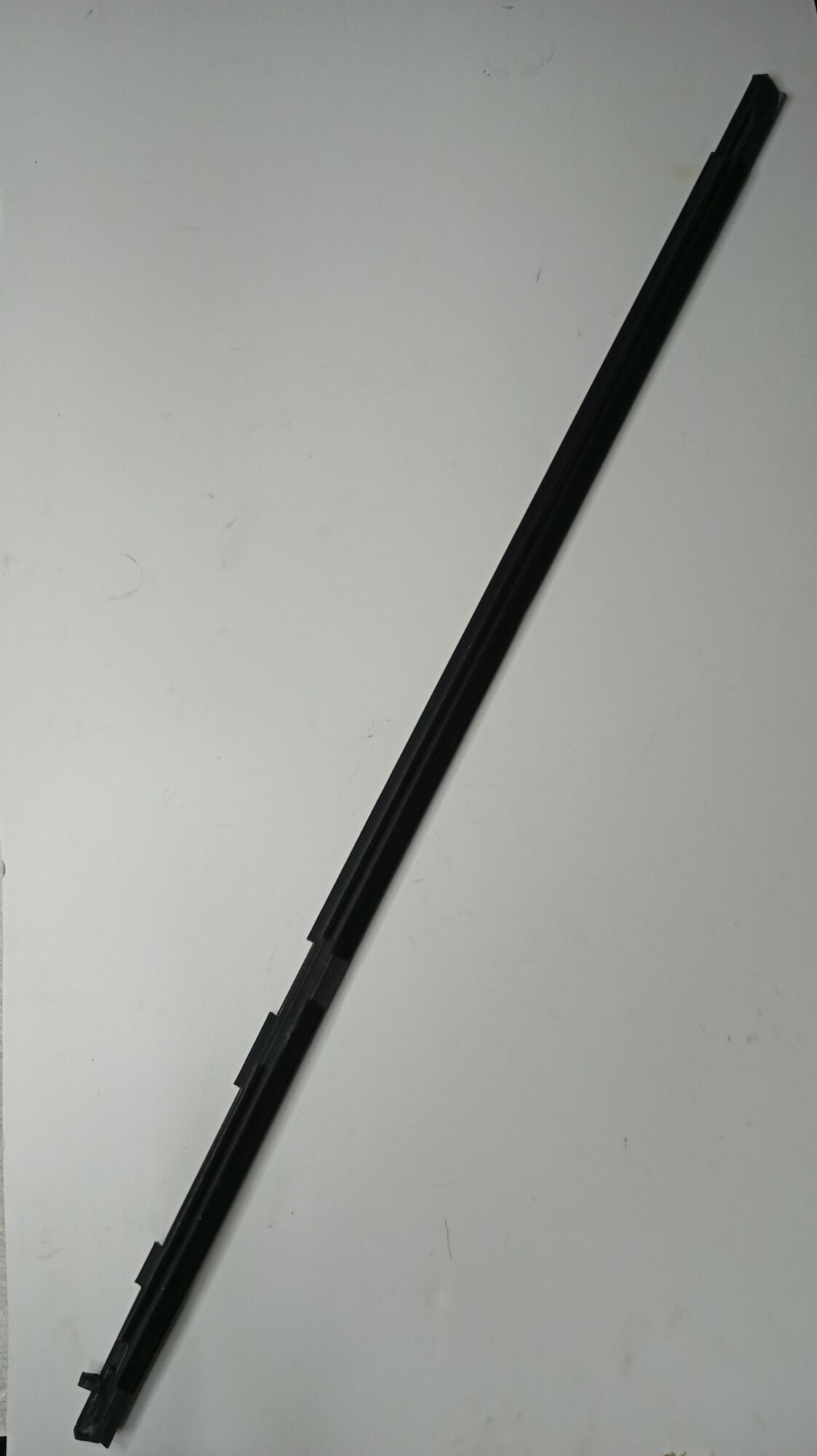 Уплотнитель двери передней правой бархотка Chery Tiggo [2.4 16V 4AT внедорожник 4X2] T116103220