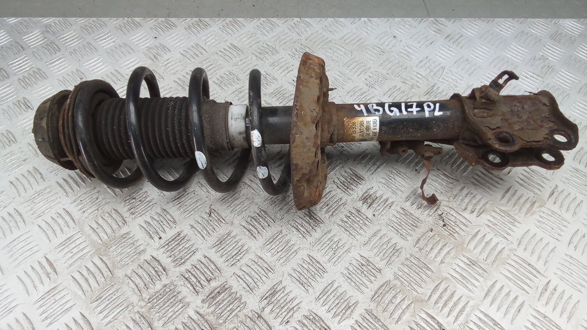 Стойка передняя левая KIA SOUL 1, Номер 546502K500, 546302K000, 546112K000