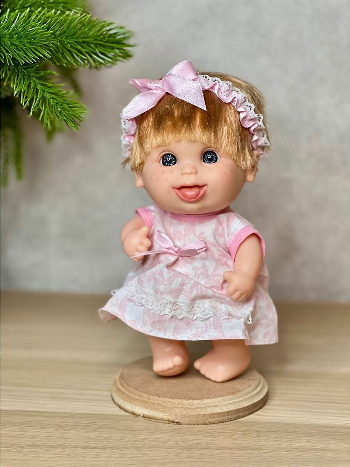 Пупс BERJUAN виниловый 20 см Pecosetes