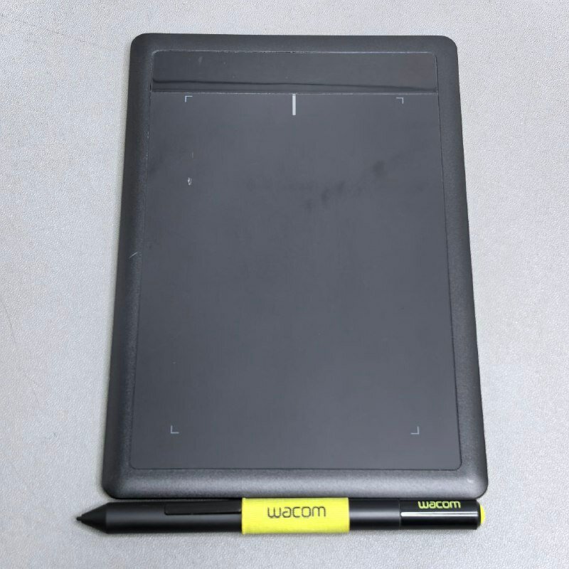Планшет графический Wacom One S (Small) CTL-471