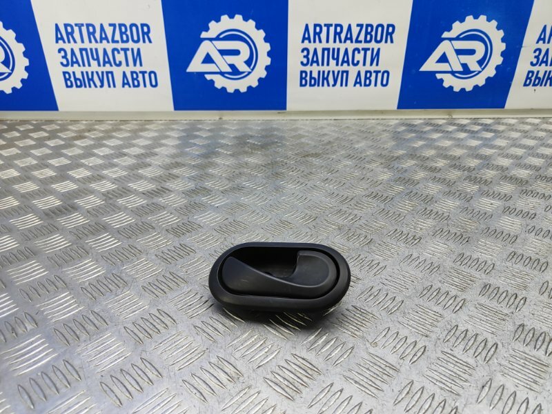 Б/У Ручка двери передней внутренняя правая Renault Duster HS / Рено Дастер HS 1.6 K4MA606 102 Л.С 2013