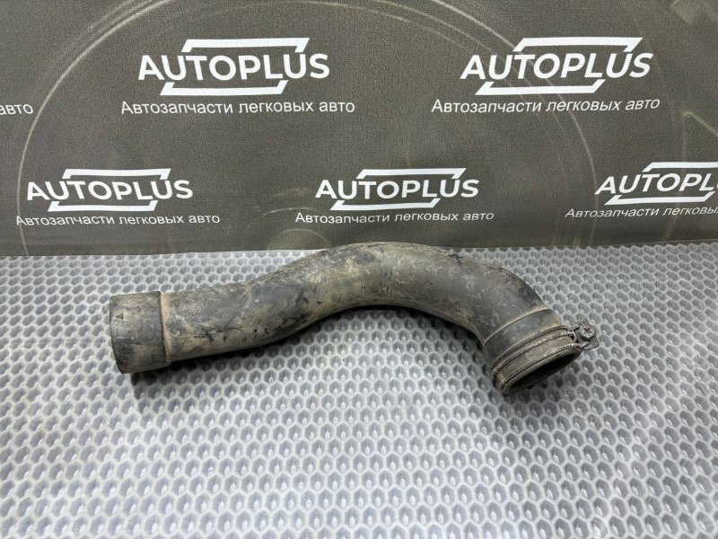 Патрубок воздушного фильтра