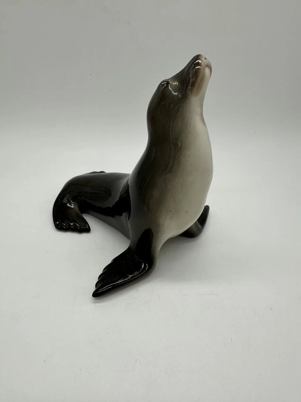 Статуэтка Тюлень Фарфор Лфз 60 годы винтажная редкая