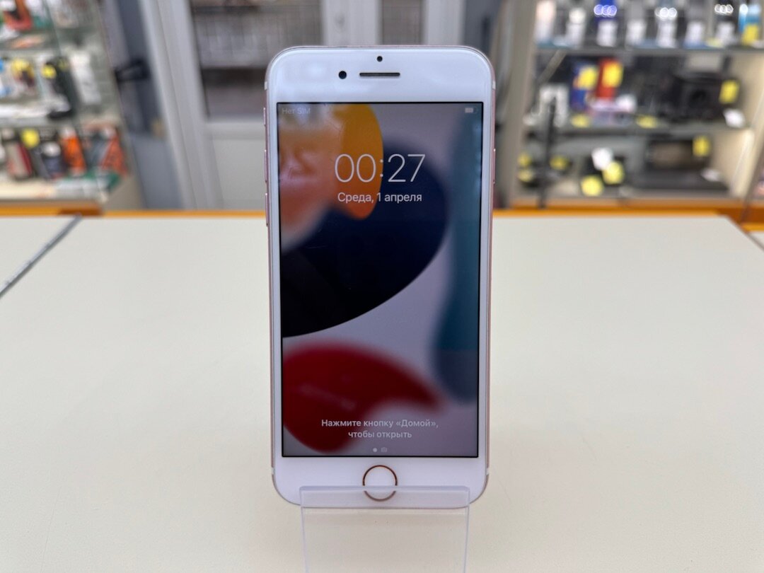 Смартфон Apple iPhone 7 32GB, б/у уценка