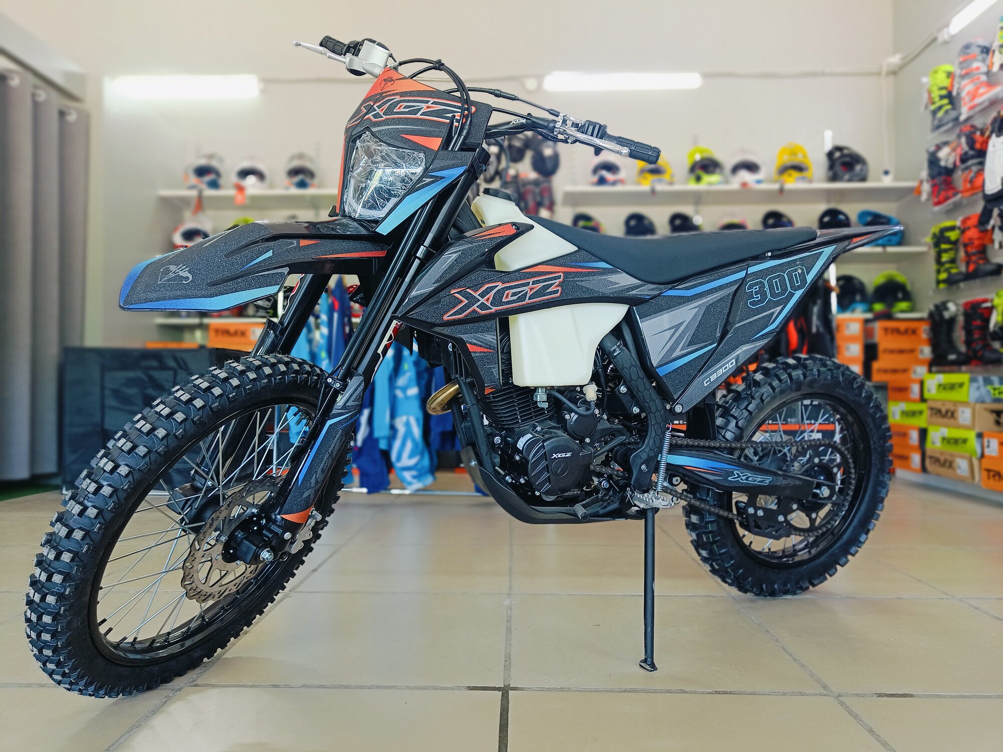 Мотоцикл XGZ KTX-mini-CB300 ZS 175FMN (CB300) 271 см. куб 25 л. с.