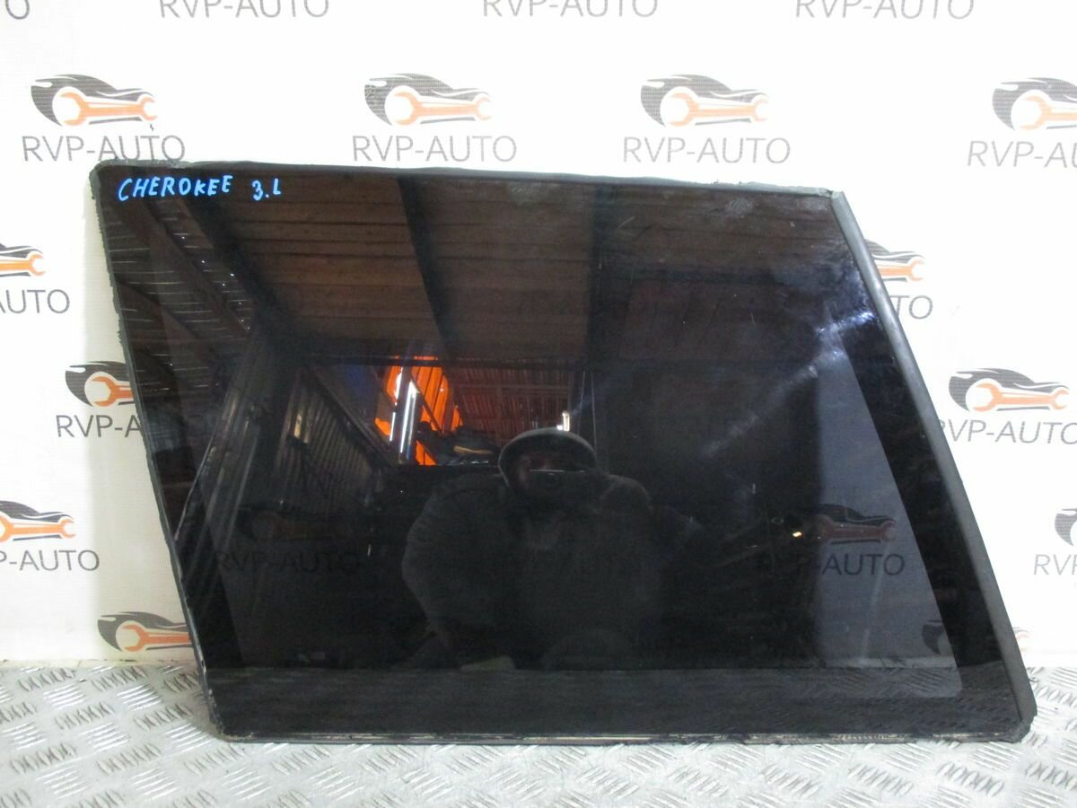 Стекло кузовное глухое Jeep Grand Cherokee ZJ DOT21CCM64P