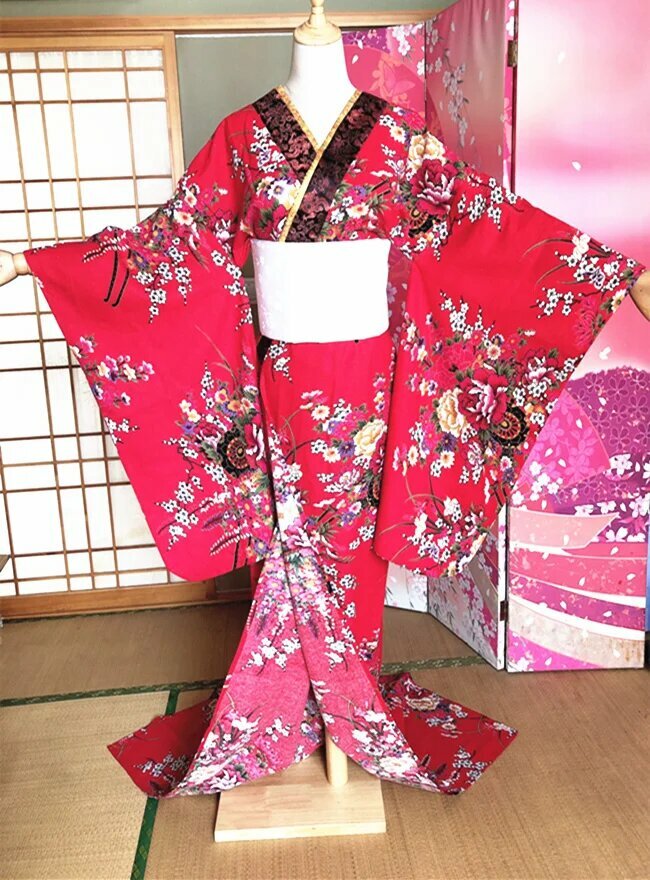 Женское красное кимоно из хлопка и шелка