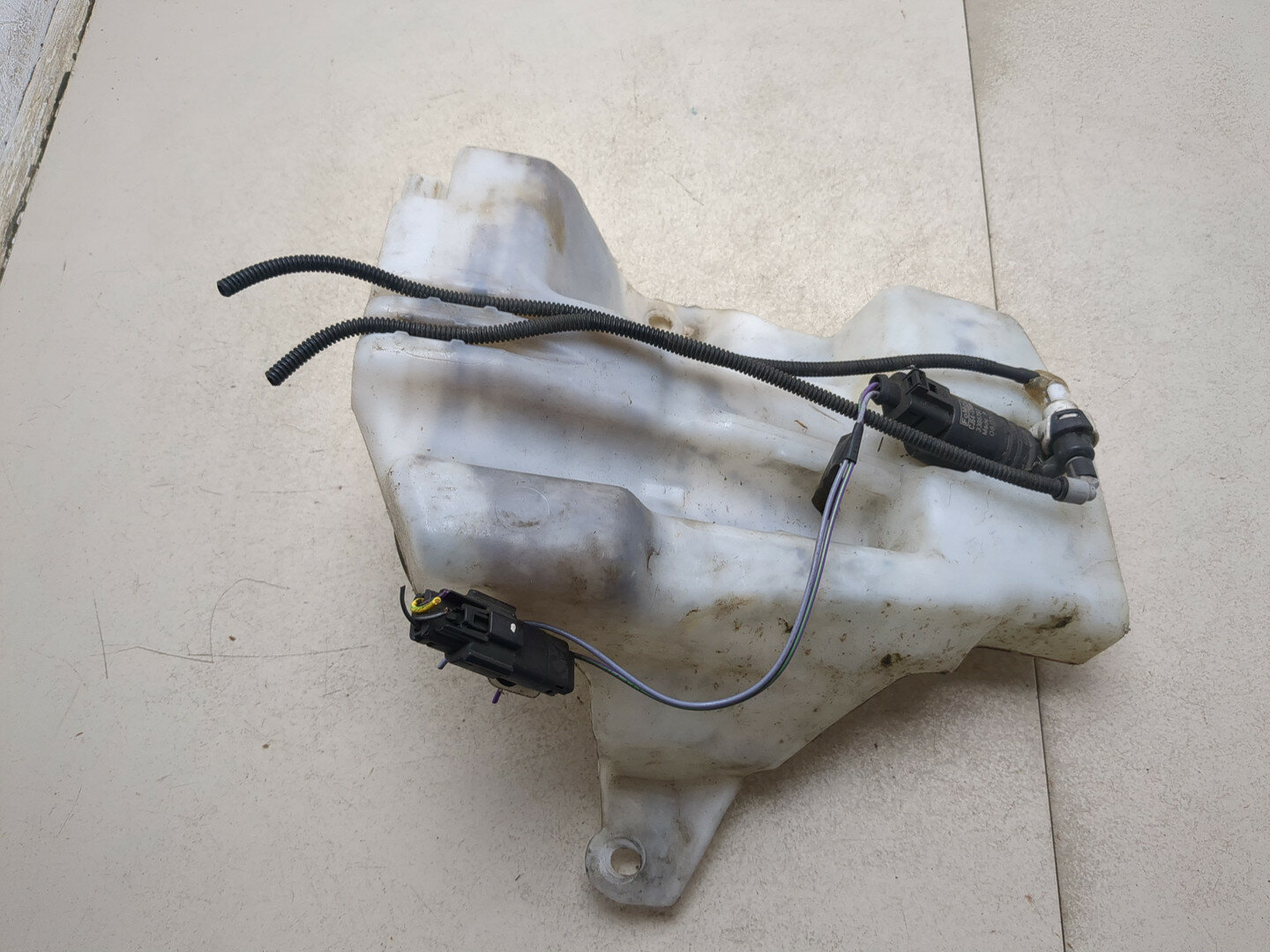 Бачок омывателя Ford Kuga Б/У