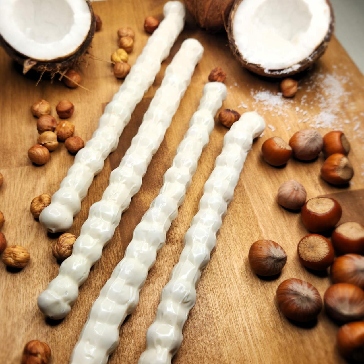 Чурчхела 4 стика фундук в кокосовой заливке, ремесленная